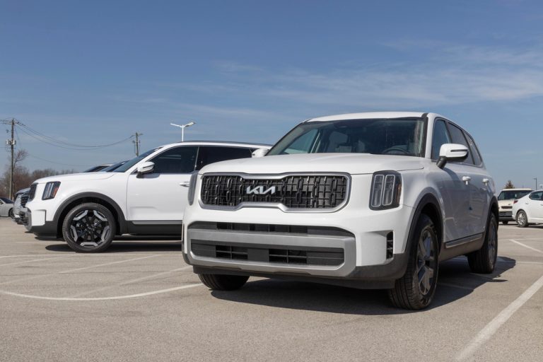 Safest Cars To Drive In 2025 – Auto Kings Blog